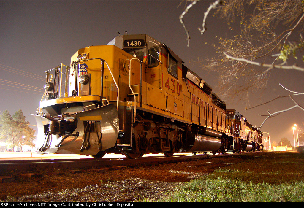UP GP40-2 1430